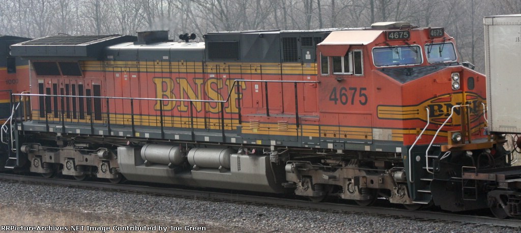 BNSF 4675